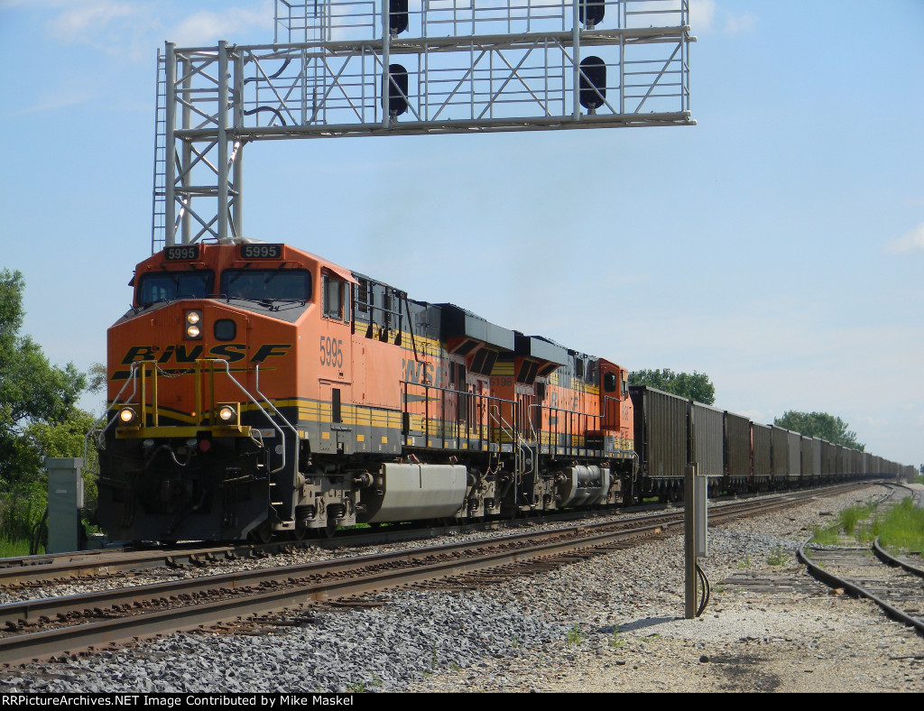 BNSF 5995